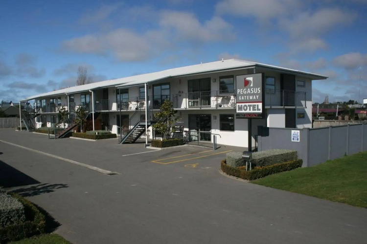 Pegasus Gateway Motels And Apartments - Pegasus