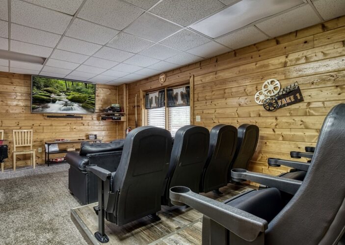 Ern813 - Heavenly View- Great Location! Close To All The Action! 6 Bedroom Cabin By Redawning - Tennessee