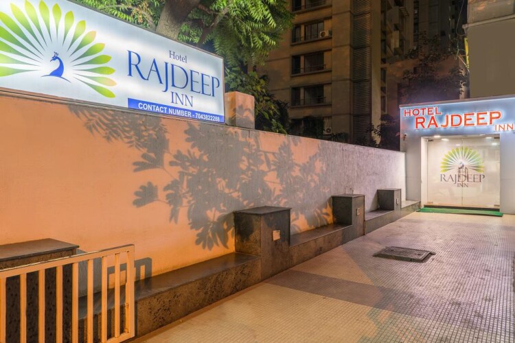Hotel Rajdeep Inn - Ahmedabad