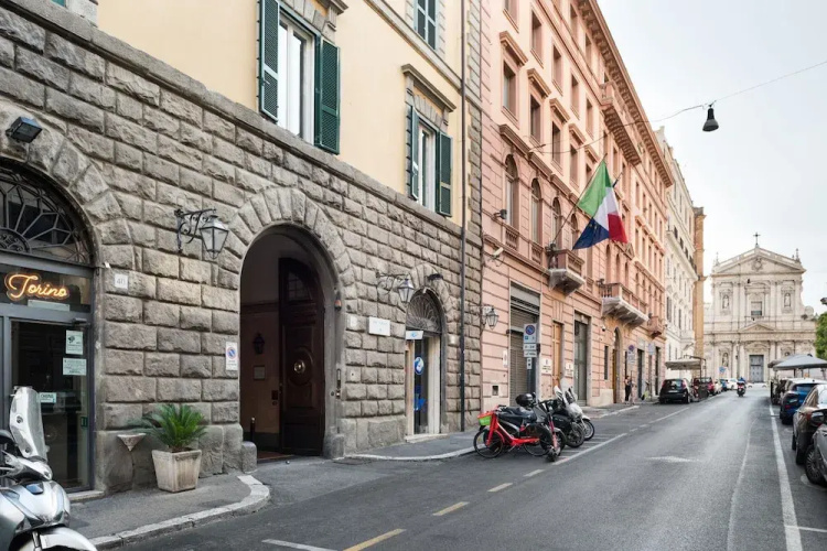 At 41 - Rome