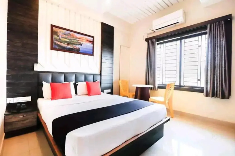 Hotel Plaza Avenue - Kerala