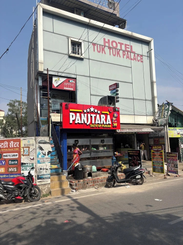 Hotel Tuk Tuk Palace - Ranchi