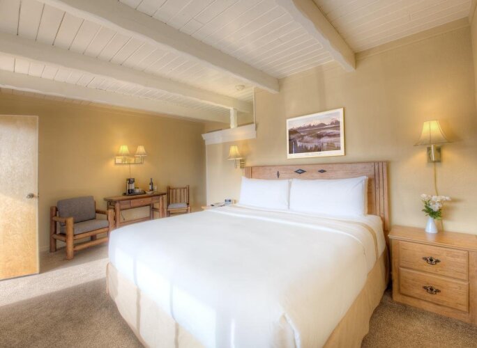 Elk Refuge Inn - Jackson Hole, WY