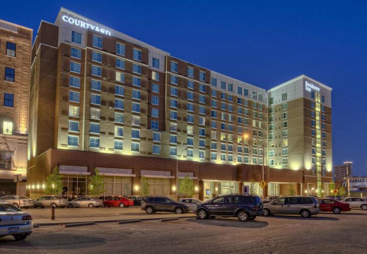 Courtyard By Marriott Kansas City Downtown/convention Center - North Kansas City