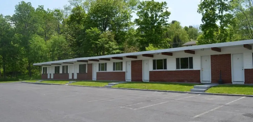 Paramount Motel - East Stroudsburg, PA