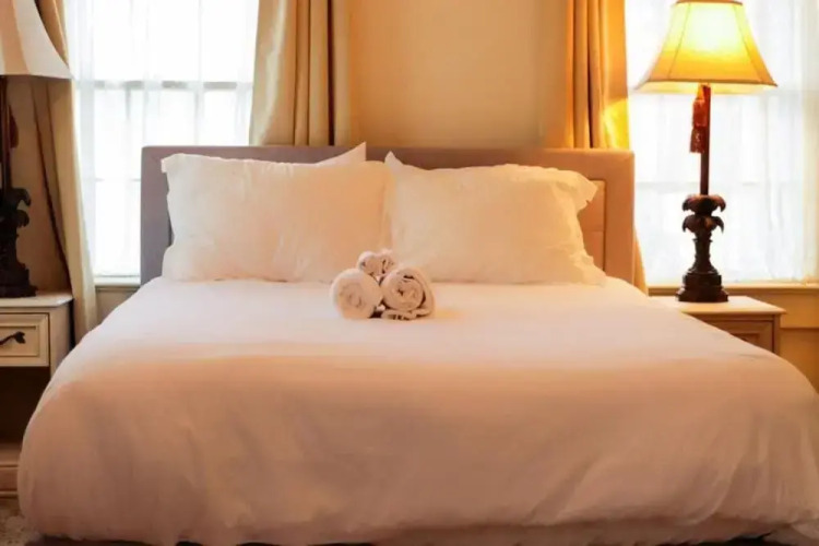 Work Crew Haven Spacious Corporate Lodging - Lafayette, LA