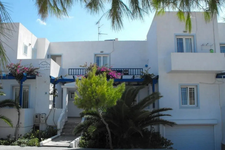 Anna Zisimos Rooms - 米洛斯島