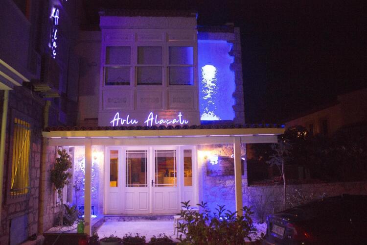 Avlu Alacati Butik Otel - Alaçatı