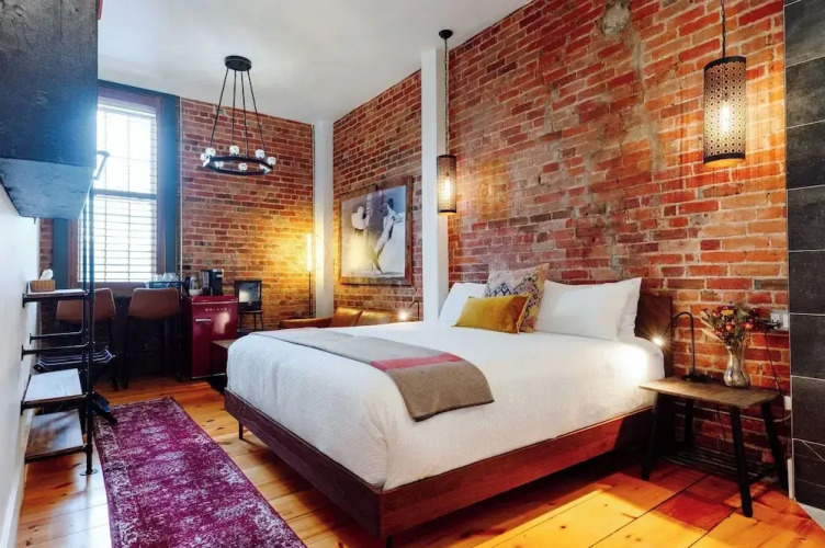 Perth County Inn - Stratford