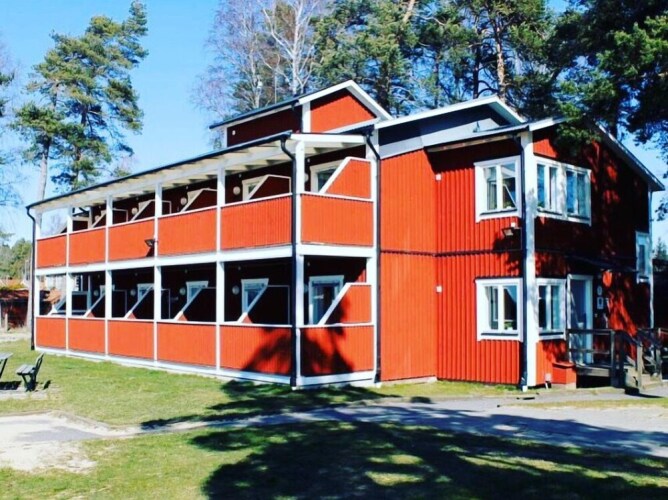 Varamons Vandrarhem - Motala