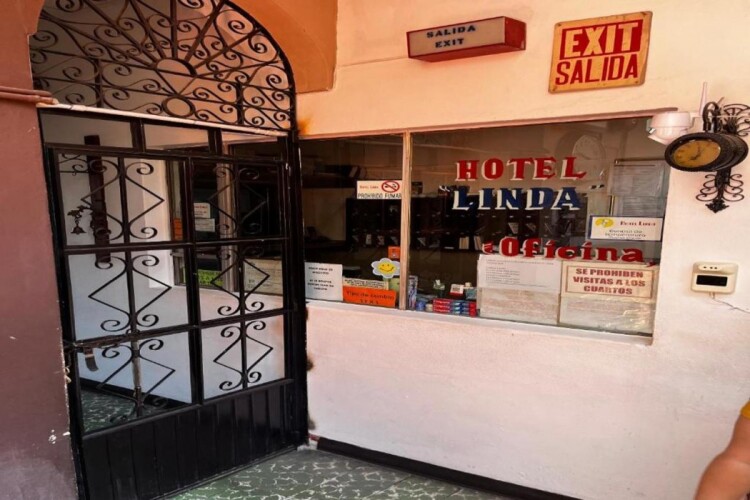 Oyo Hotel Linda - Imperial Beach, CA