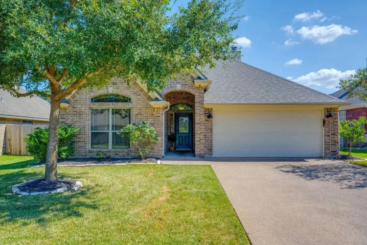 4bed 3bath Close2a M Santa S Wonderland Hospital L2 Ev - College Station, TX