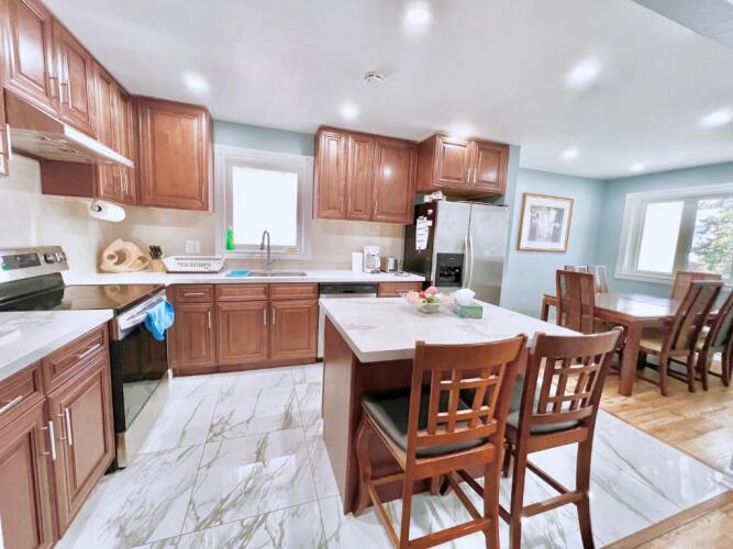 Renovated Rooms 10-min To Finch Subway Near Yonge St - Toronto
