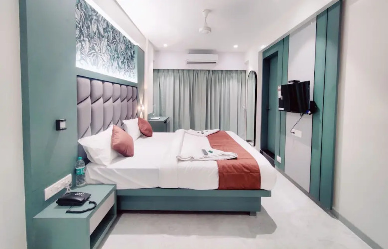Hotel Everest Residency - Thane