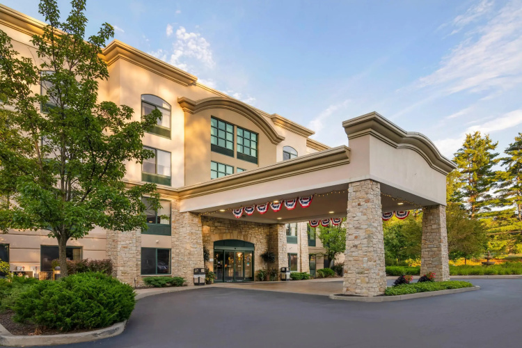 Comfort Inn & Suites Lake George - State of New York