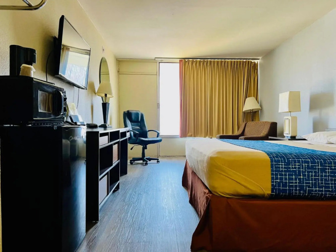 Travelodge By Wyndham Carlisle North - Carlisle, PA