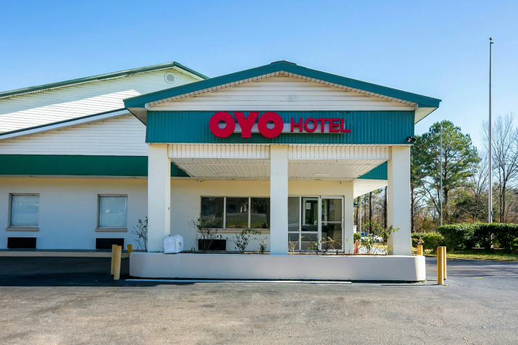Oyo Hotel Jackson South I-55 - Jackson, MS