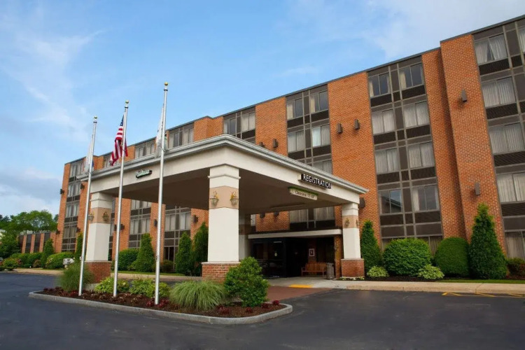Radisson Hotel And Suites Chelmsford / Lowell - Nashua, NH