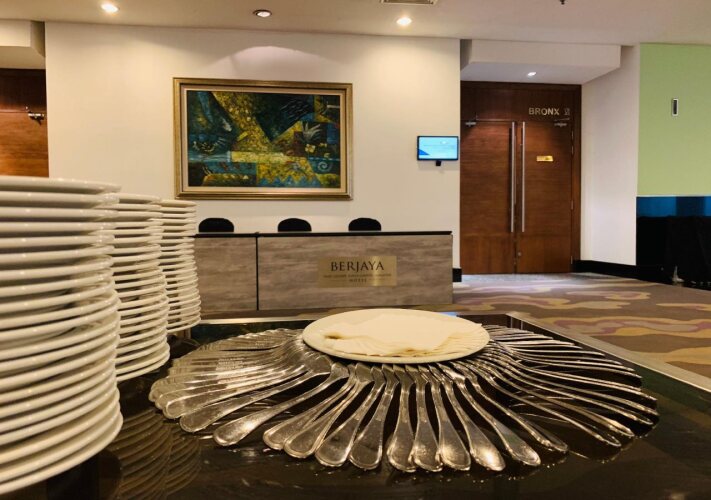 Luxy Service Suites At Times Square - Bukit Bintang