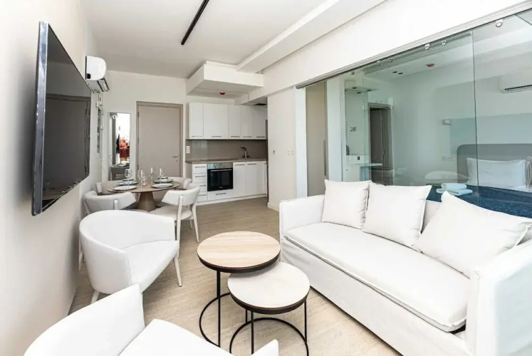 Dinglis Beach Hotel Apartments - Larnaca