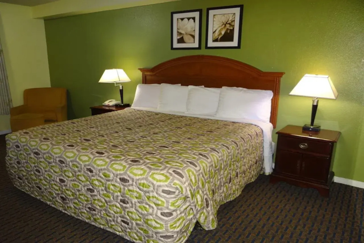 Regency Inn & Suites Houston East I 10 - Pasadena, TX
