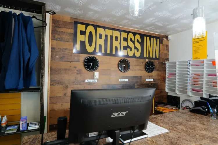 Fortress Inn Louisbourg - Cape Breton Island