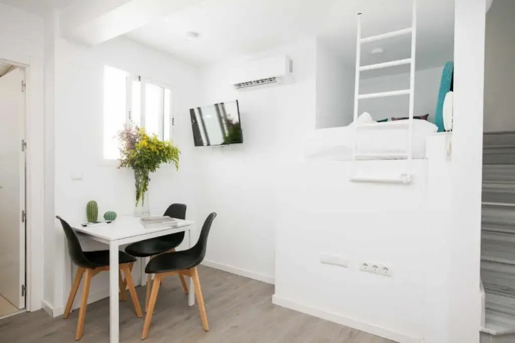 Alojarte Adolfo Cuéllar 401 - Sevilla, España