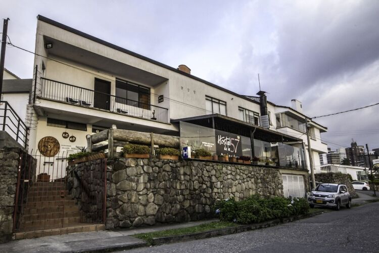 Hostal De La 57 - Hostel - Manizales