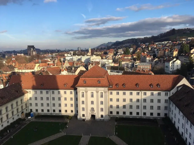 Completely Renovated Apartment Near The Train Station And The Center - St. Gallen