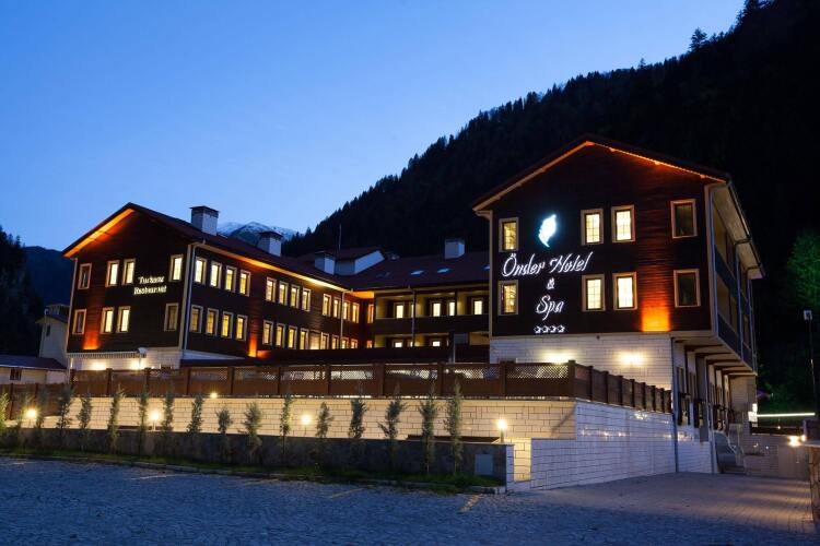 Flora Uzungol Resort Hotel - Trabzon