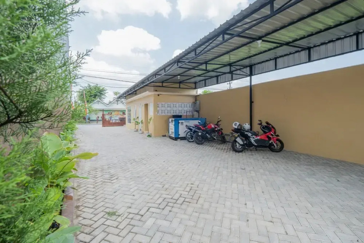 Reddoorz Syariah Near Rsud Dr Iskak Tulungagung - Tulungagung