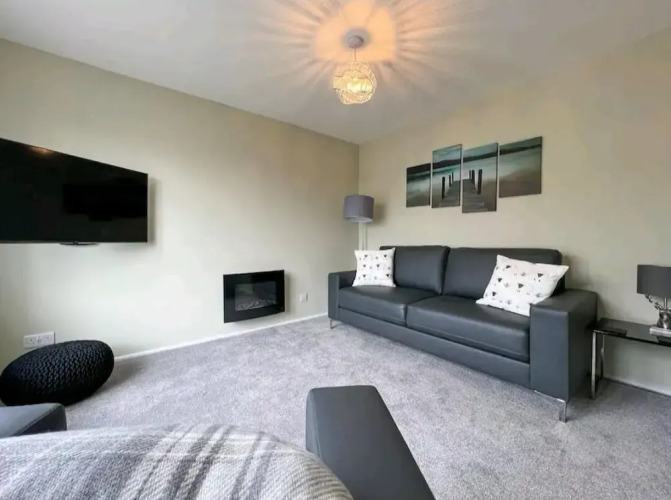 Immaculate 2-bed House In Kendal - Kendal