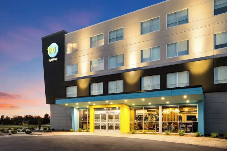Tru By Hilton Wisconsin Dells - Lake Delton, WI
