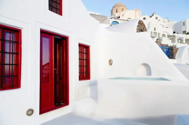 The Architect's Cave House - Oia