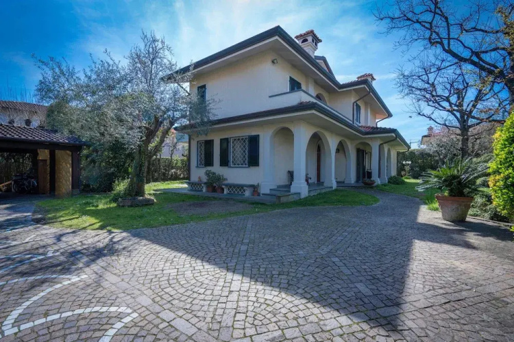 Villa Le Fontanelle In Forte Dei Marmi - Forte dei Marmi