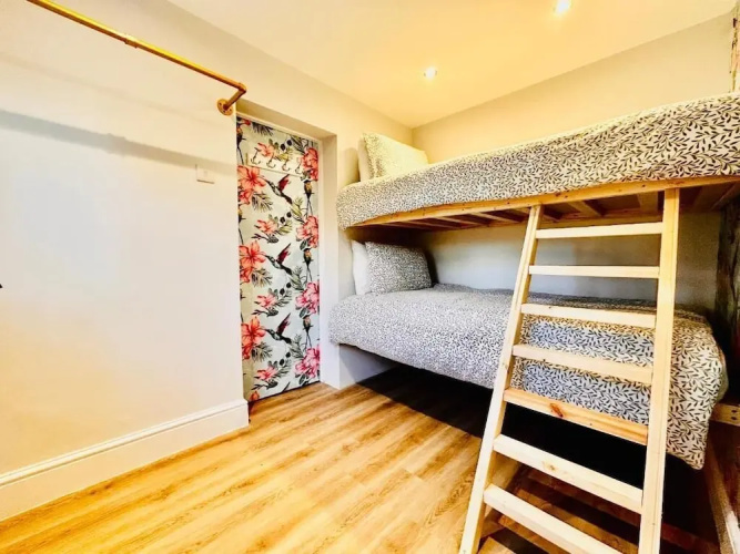 Rest Boutique Willesden - London