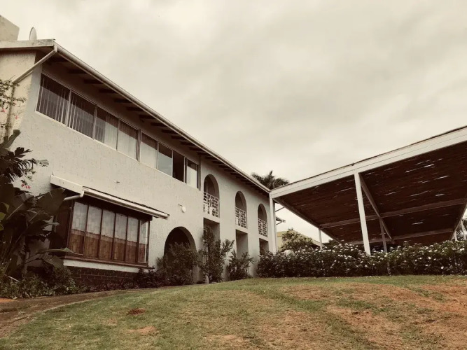 Eden Rose Manor - La Mercy