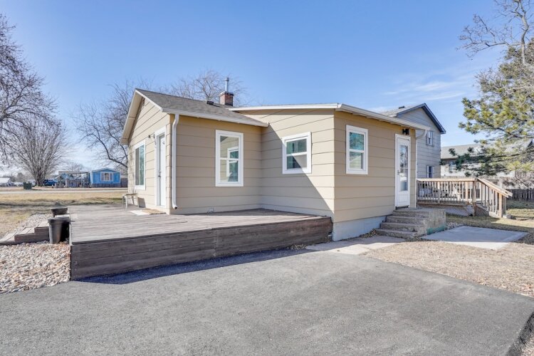 Pet-friendly Watertown Home ~ 1 Mi To Downtown! - Watertown, SD