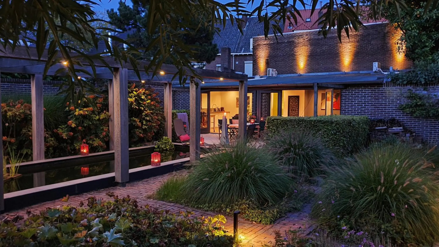 Downtown Hideaway, B&b Grand Deluxe - Eindhoven