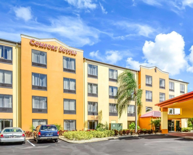 Comfort Suites Tampa - Brandon - Riverview, FL