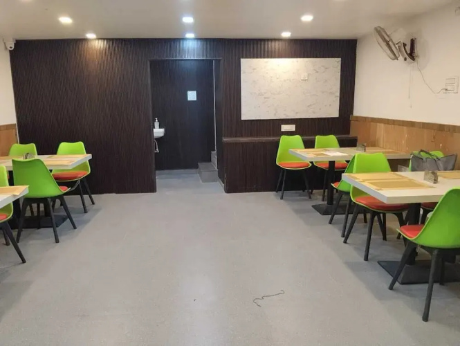 Hotel 7r Residency - Jhansi