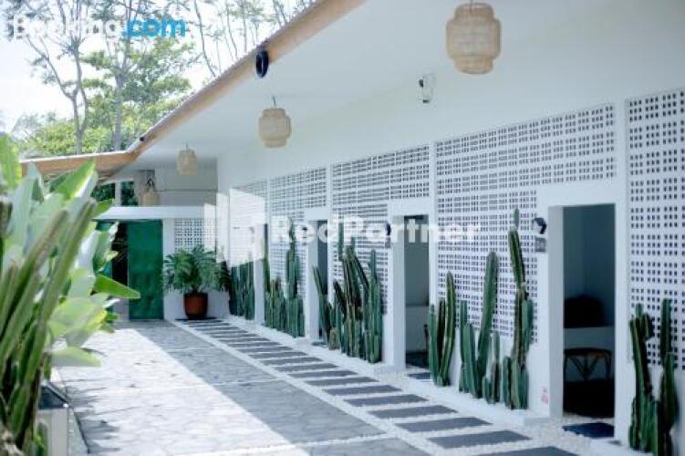Pringgading Surf Camp Redpartner - Bengkulu