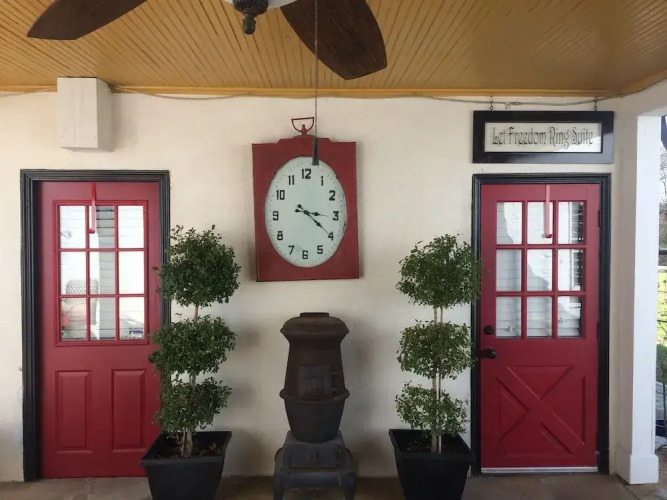 The Old Liberty Schoolhouse B&b - Fort Worth, TX