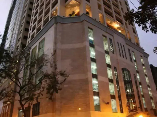 Mosaic Tower By Funsho - Manila