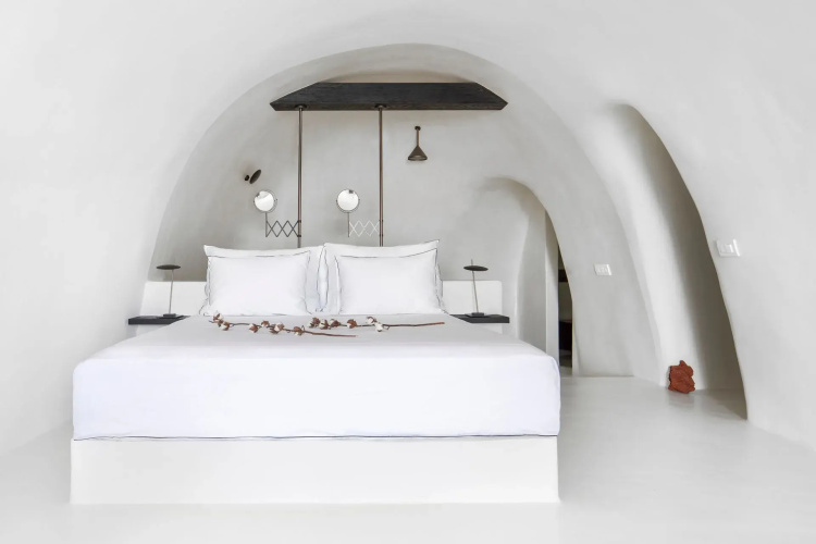 Abyss - Oia