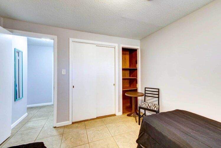 Pet-friendly Youngstown Cottage W/ Yard - Youngstown, OH