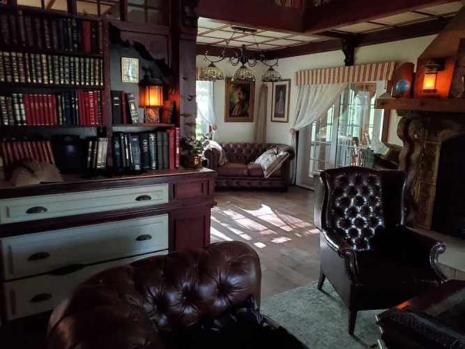 Le Manoir Aux Secrets - Quebec