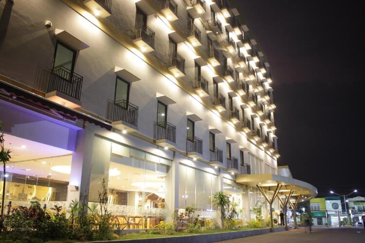 Hotel Horison Gkb Gresik - Gresik