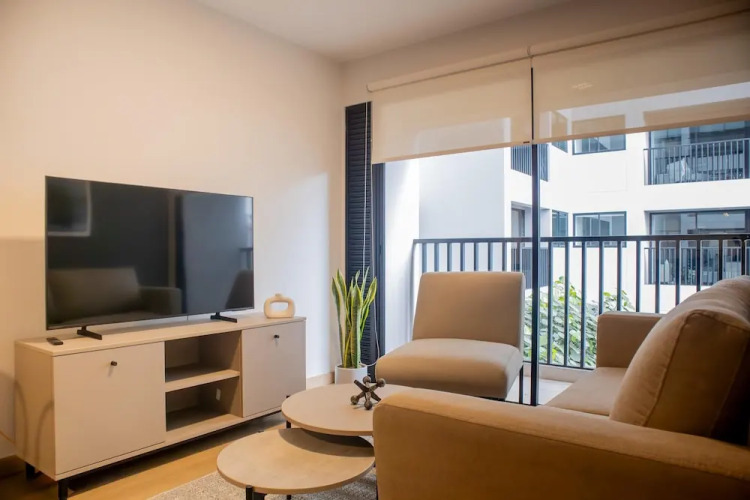 W Magnificent 2br W/ Balcony In Miraflores - Lima