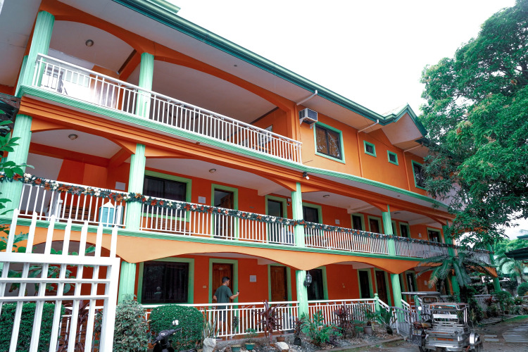 La Solana Suites & Resort - Puerto Galera